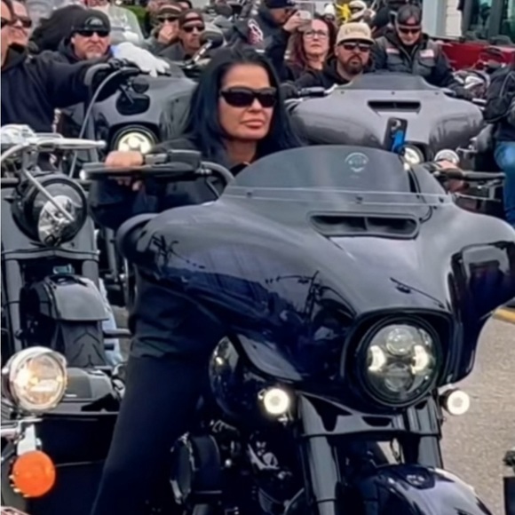 Sherrie's Closet (@a_lady_rider) | Poshmark